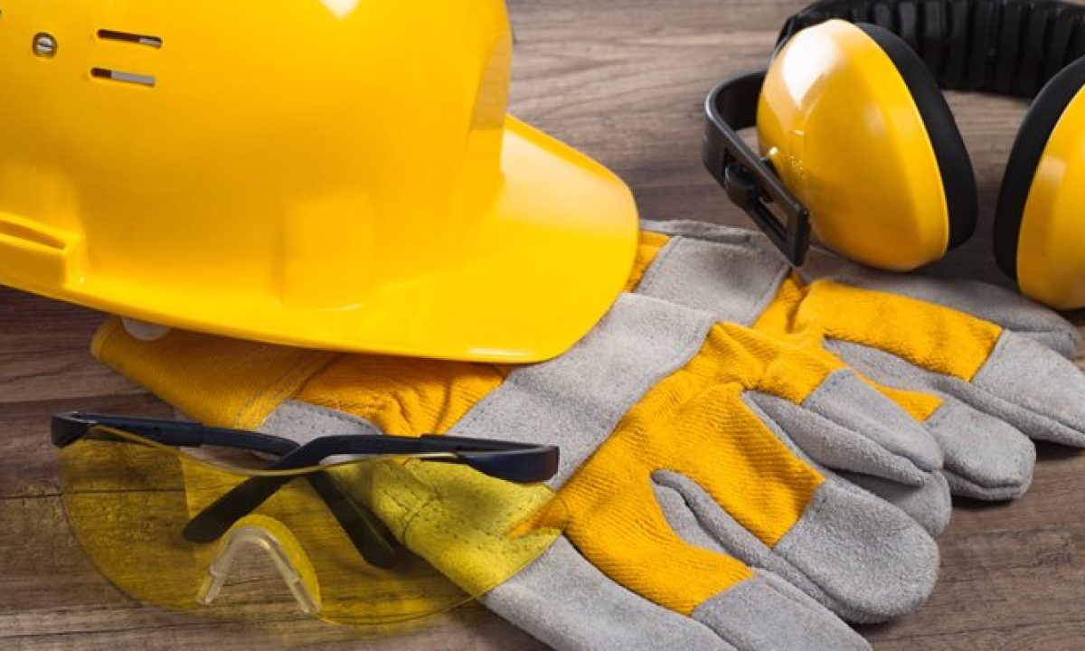 Avoid Contamination When Removing Ppe Safety Risks And Safety Tips